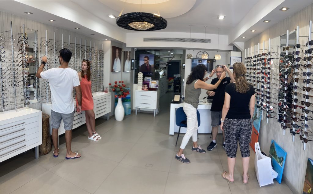 יצירת קשר - אופטיק ויז'ן